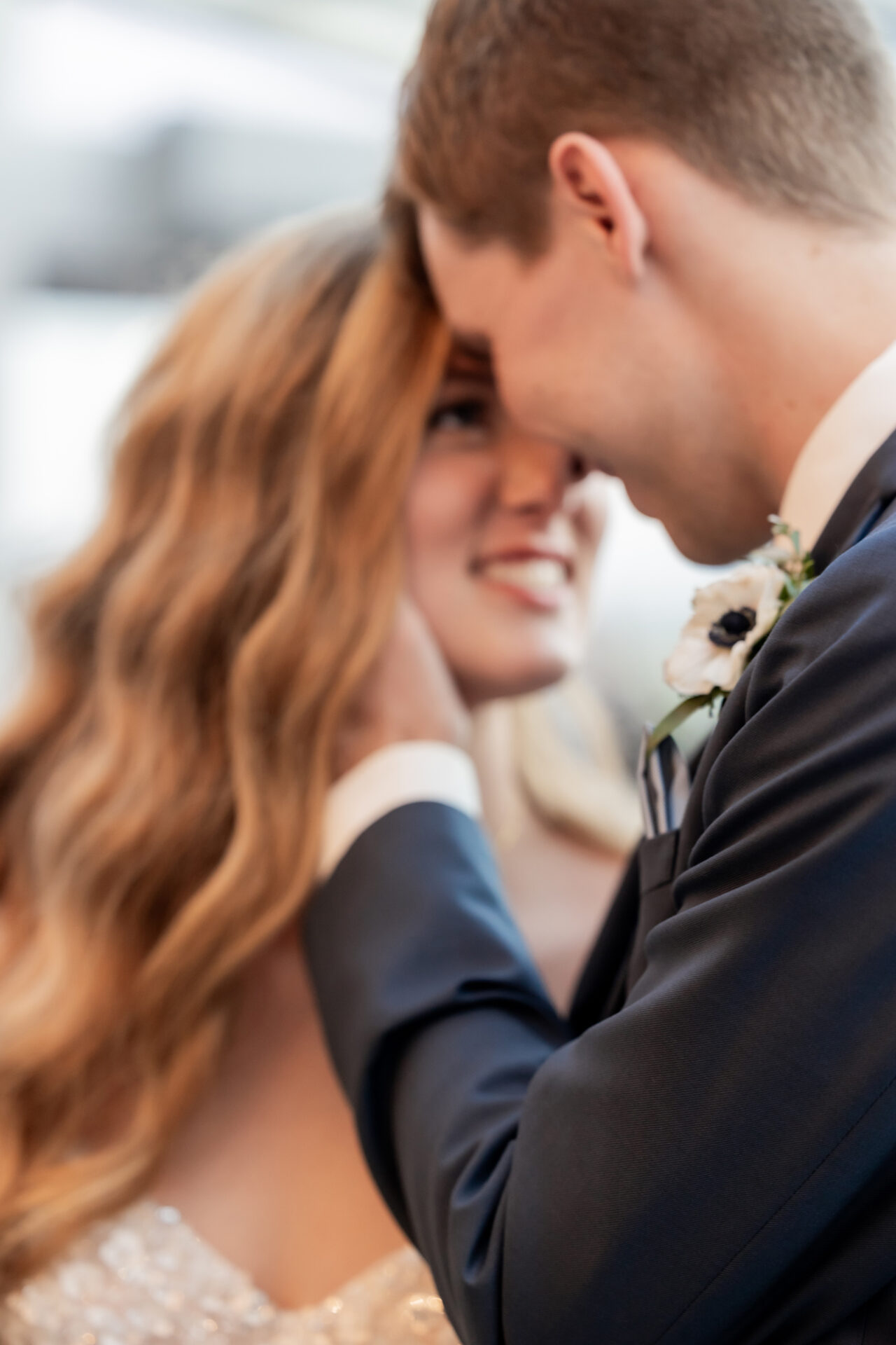 Perfect Love, Perfect View: Unforgettable Rooftop Wedding at Lytle Park ...